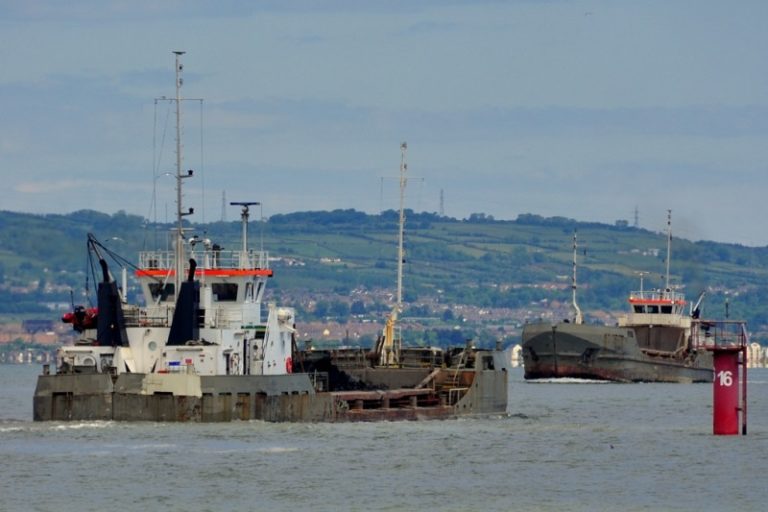 Split Hopper Barge - VL Maritime Services (Pty) Ltd