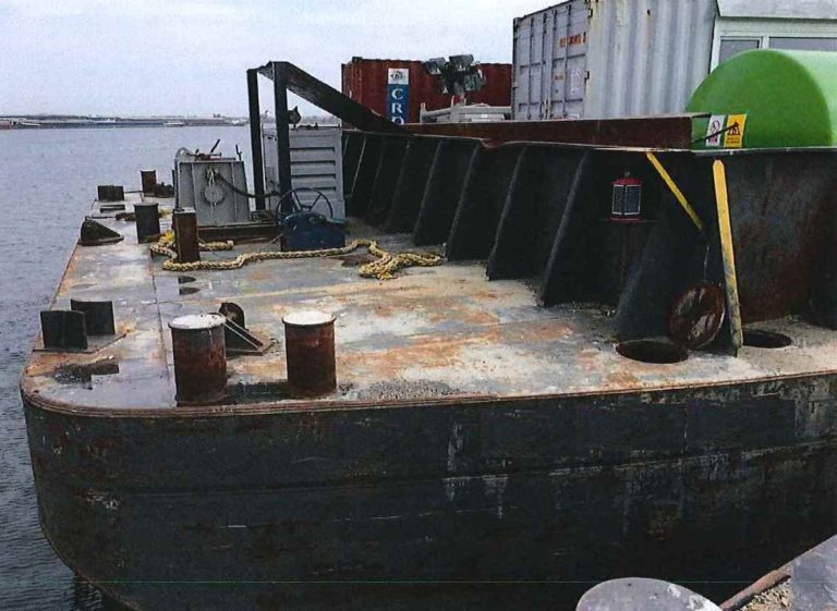 Barges (all types) - Van Loon Maritime Services B.V.