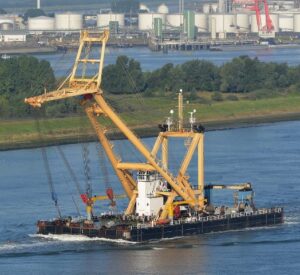 Propelled Sheerleg - VL Maritime Services (Pty) Ltd