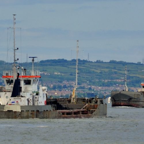 3800 DWT shallow draft oil tanker (3 sisters) - Van Loon Maritime ...