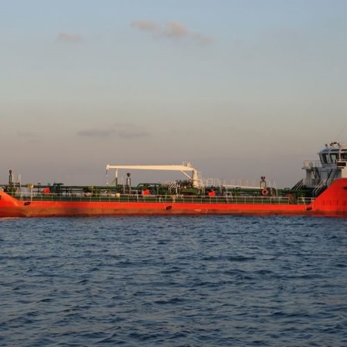 3,955/2,868 DWT Sea/River Bunker/Oil Tanker (2 sisters) - Van Loon ...