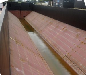 700 m³ Non-propelled Split Hopper Barge (2 sisters) - VL Maritime ...