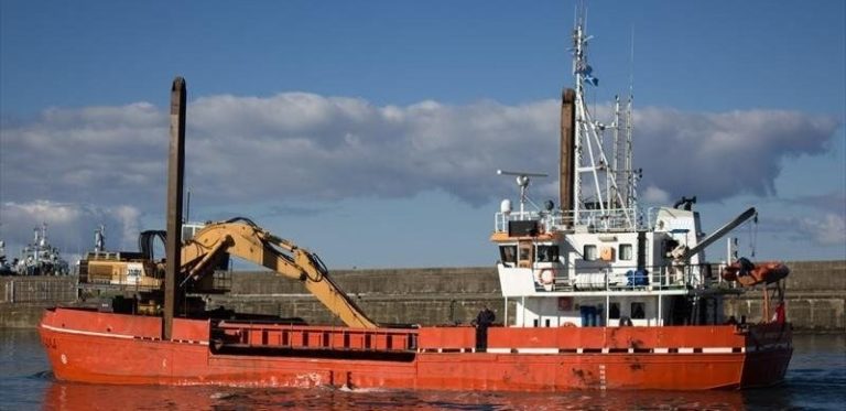 Self-propelled Excavator Hopper Dredger - Van Loon Maritime Services B.V.